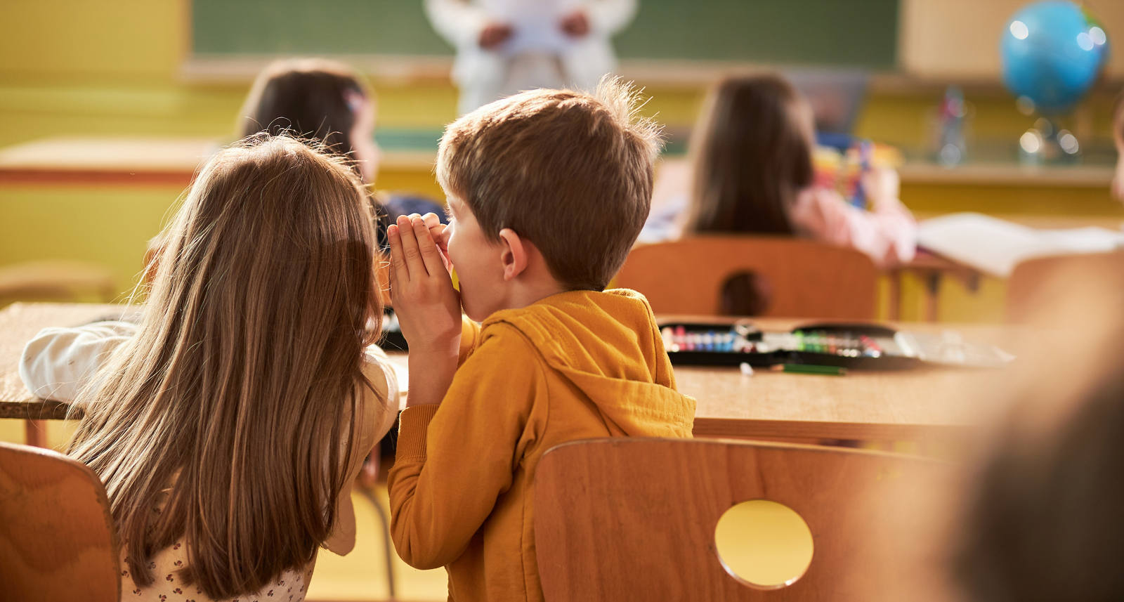 Stottern: Das sind Symptome, Ursachen und Therapien